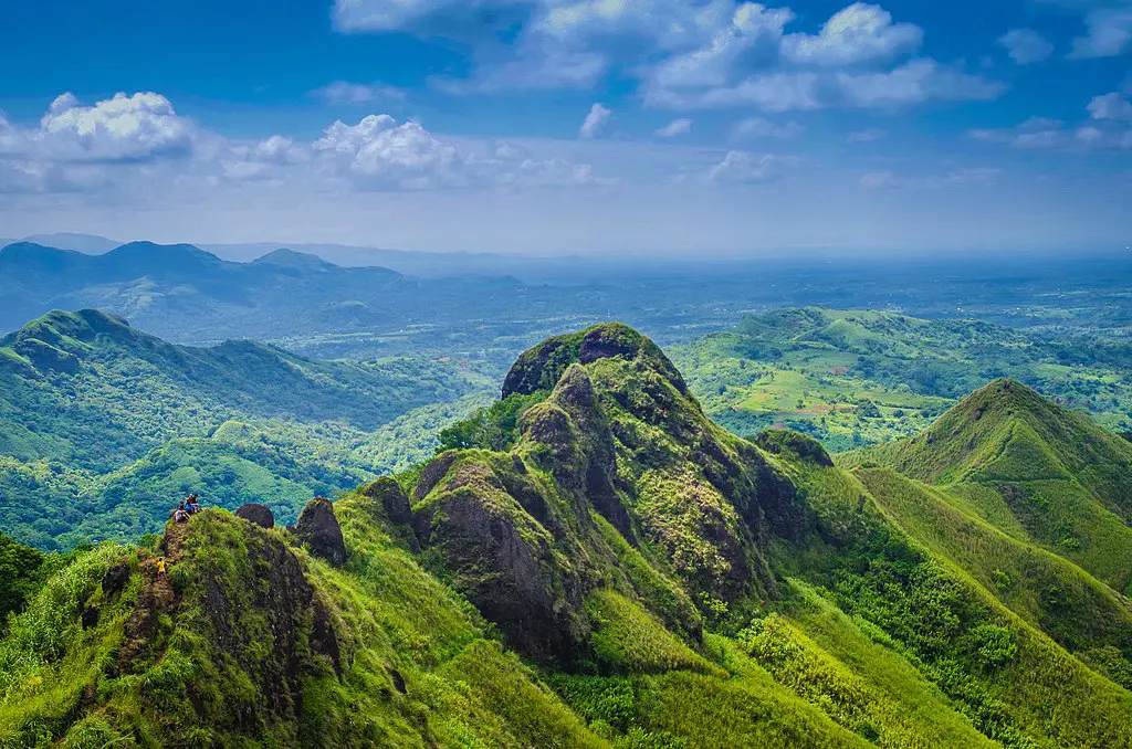 Explore Majestic Mount Batulao: Your Ultimate Travel Guide | mytourguide.ph